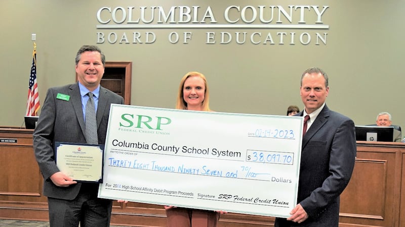 SRP Federal Credit Union donates thousands to local school districts SRP Federal Credit Union donates thousands to local school districts
